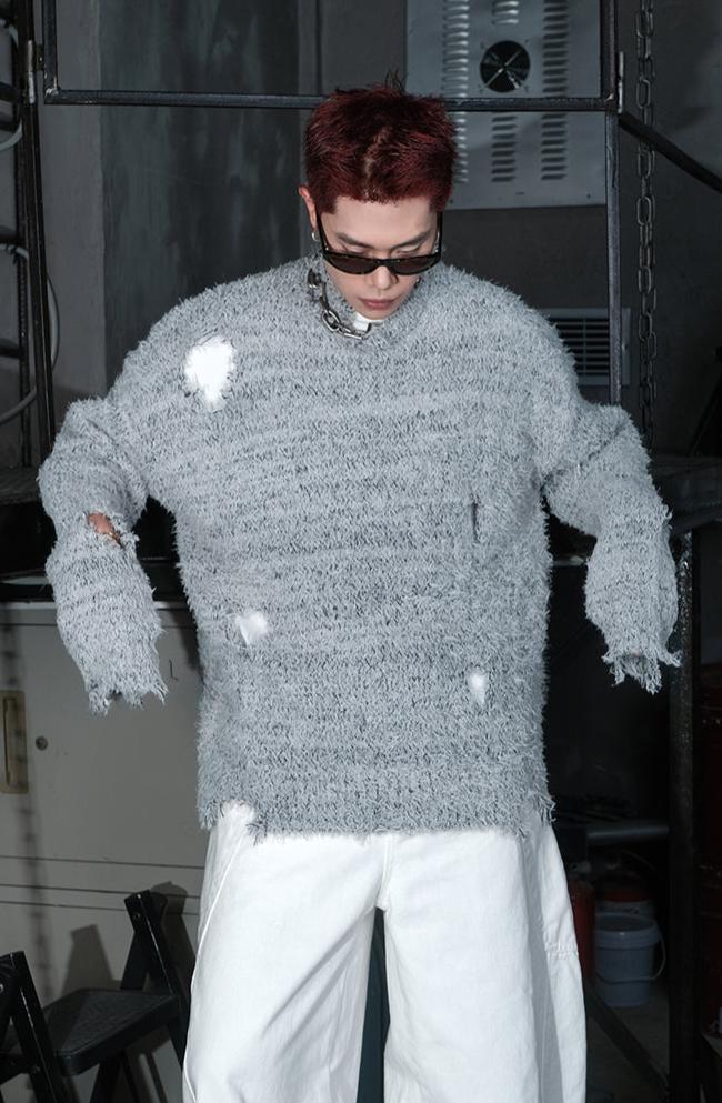 Round Neck Rip Sweater – ULTIMUS